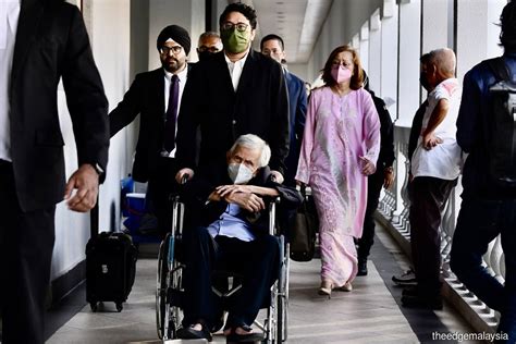 Daim Arrives In Court To Face Charges KLSE Screener