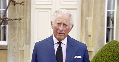 가장 슬픈 순간 찰스3세 세자책봉 64년만에 즉위