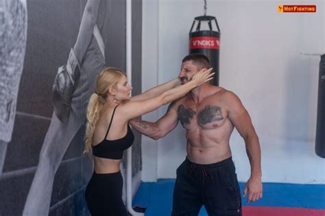 Hot Fighting Female Martial Arts