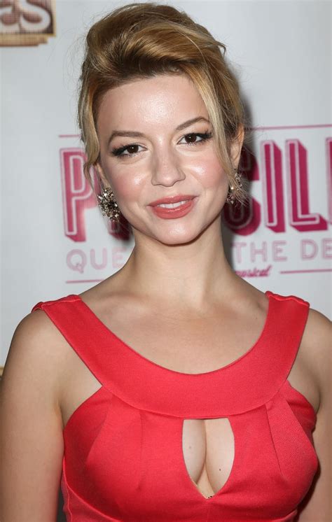 Picture Of Masiela Lusha