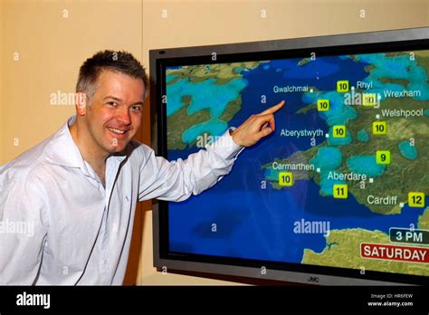 Weather Forecaster Tv Fotos Und Bildmaterial In Hoher Auflösung Alamy