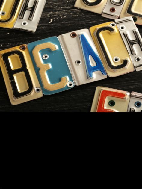 Vintage Home Decor Ideas With Assembled Art