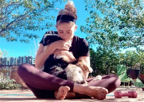 Willow Shields Feet