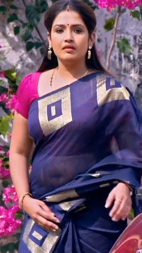 Vidya Vinu Mohan 🍩 R Mallubabes