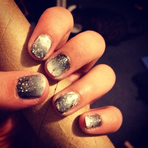 Greyscale Gradient With Glitter