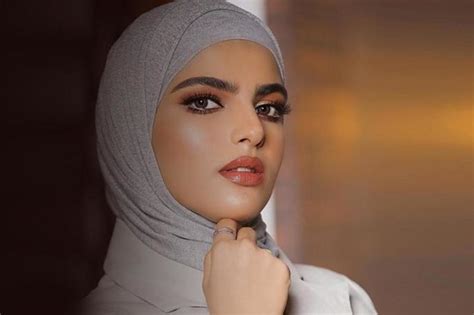 الفنان التركي المتحول الجنسي أحمد مليح يلماز يعبر عن غضبه لاستبعاده من