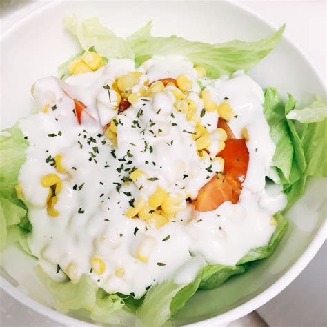 상큼한 요거트 드레싱 만들어 신선한 샐러드 먹어요~