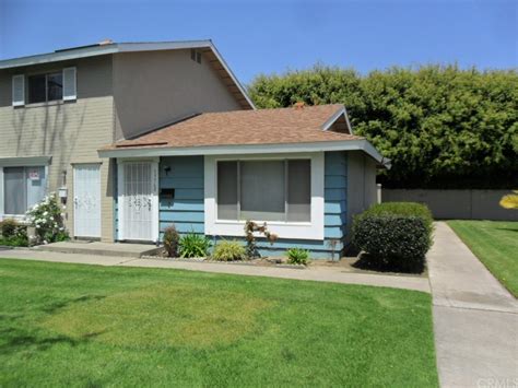 19760 Kingswood Ln Huntington Beach Ca 92646 Redfin