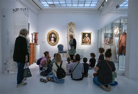 Kim Jest Ten Pan Kim Jest Ta Pani Muzeum Narodowe We Wroc Awiu