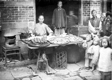 28 Amazing Photographs Capture Everyday Life In China From The Late