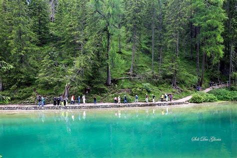 돌로미티 브라이에스 호수
