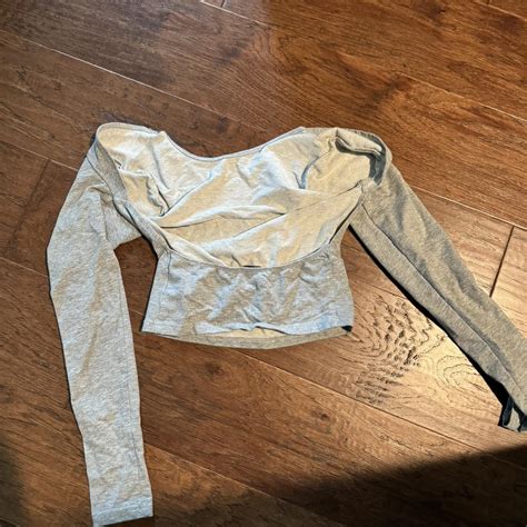 Edikted Light Gray Backless Long Sleeve Crop Top Depop