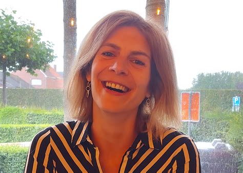 Interview Evi 39 Heeft Borstkanker En Geneest Er Nooit Meer Van “hoe Vertel Je Dat Mama