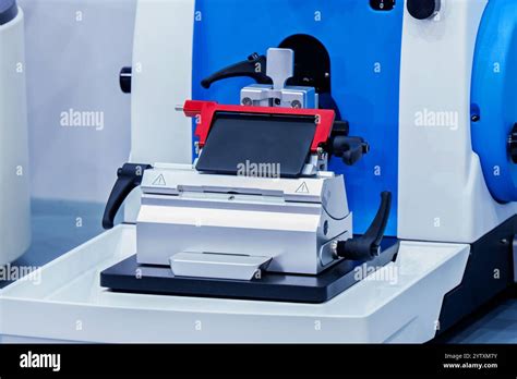 Automatic Microtome With Automatic Sectioning Section Counting Micron
