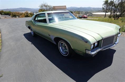 No Reserve Blue Plate 1972 Oldsmobile Cutlass Barn Finds