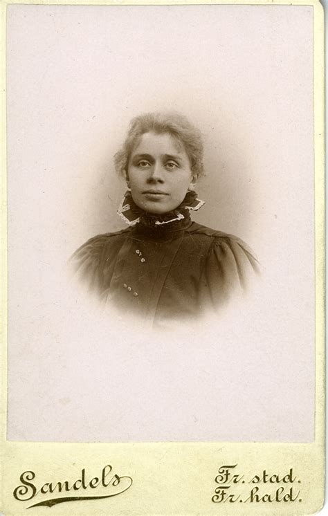 Fredrikstad Vestsiden Fru Cissy Mathiesen Født Kiær F 1872 D1955