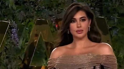 بالأحمر الجريء ياسمين صبري تستعرض جمالها شاهد