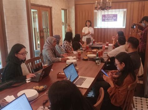 Media Perlu Memahami Urgensi Pemenuhan Layanan Kesehatan Reproduksi Yang Komprehensif Bagi