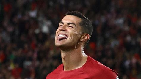 כריסטיאנו רונאלדו חגג עם צמד את שיא ההופעות הבינלאומיות וואלה ספורט