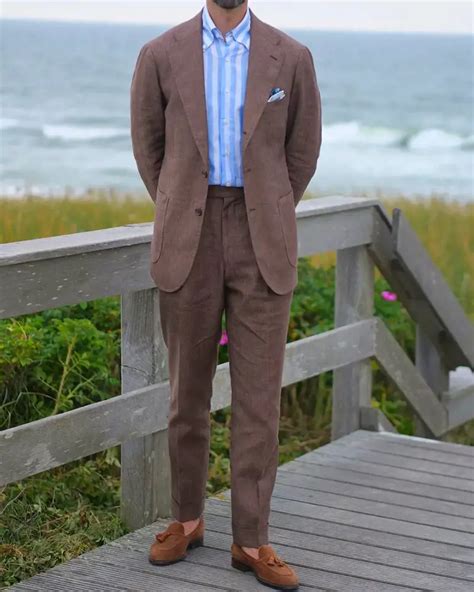 Styling Tips For Perfectly Coordinating A Brown Suit Outfit Shunvogue