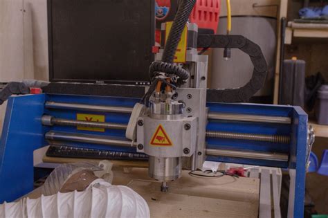 Cnc Induction Part 3 Getting Hands On With The Cnc Router Maker