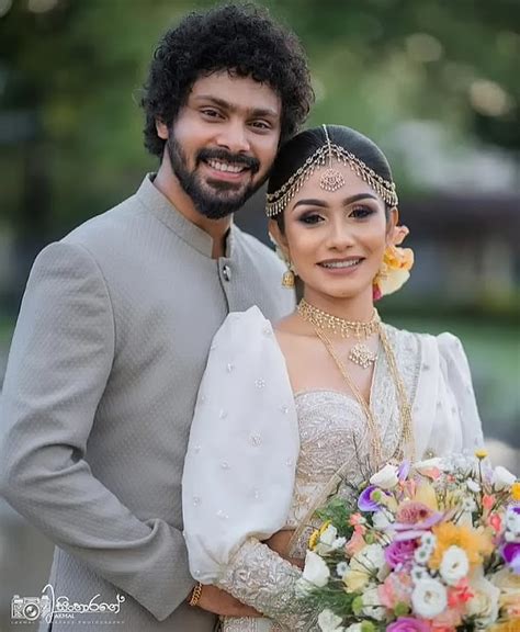 සංජය අපූර්වා විවාහ දිවියට🥰💝 සුභ මංගලම්🎊️ දෙන්නම මාර ලස්සනයි ️💐 Music Love Slwedding Trending