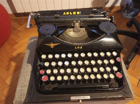 Online Find Beautiful 1938 Adler Rtypewriters