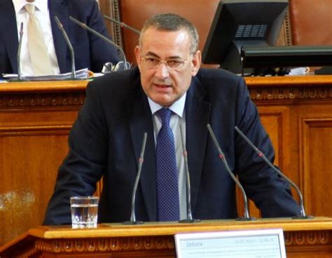 Кой е Джевдет Чакъров