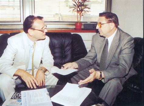 Skutečný Antagonista Seriálu Rédl Kdysi Mocný Generál Lorenc Pracoval Jako Kryptolog Pro Stb