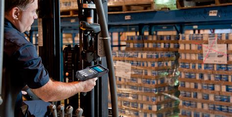 How Barcode Scanning Can Make Warehouse Picking More Efficient