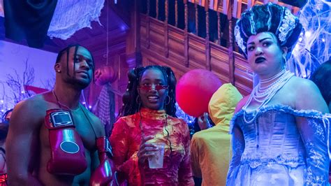 Halloween And Oat Milk The Sex Lives Of College Girls 3x06 Tvmaze