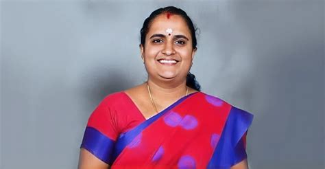 ‘മോശമായ രീതിയിൽ സംസാരിച്ചു രാത്രി മുഴുവന്‍ കരച്ചിലായിരുന്നു ശ്രീജയുടെ ആത്മഹത്യയി