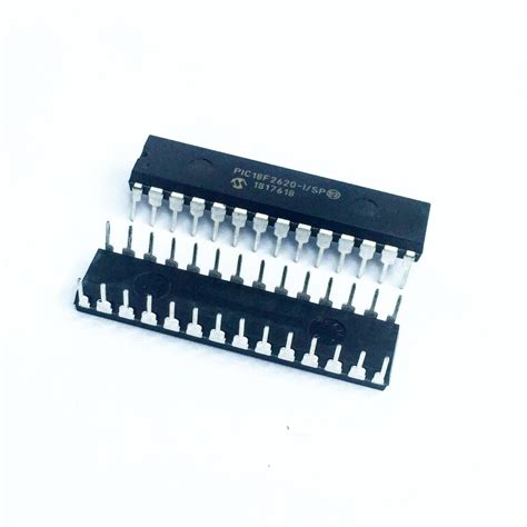 Ci Microcontrolador PIC18F2620 I SP DIP 28 Microchip