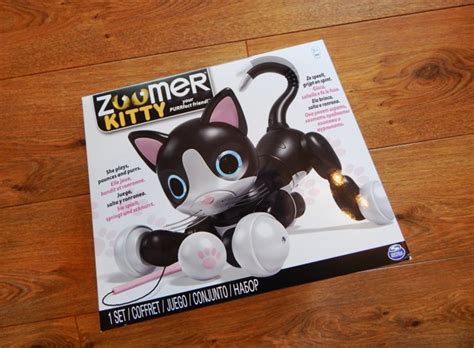 Zoomer Dino Jurassic World Limited Edition Indominus Rex