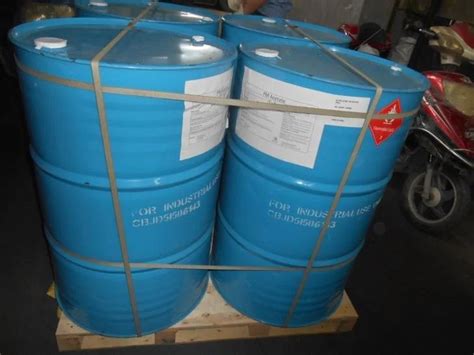 Vardhman Chemicals Liquid Polymethylene Polyphenyl Isocyanate M D I Packaging Type Drum 250
