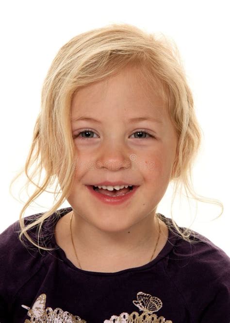Retrato De Uma Menina Foto De Stock Imagem De Povos 14182834