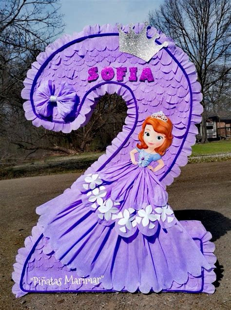 Pin De Eila Judith Noriega En Cumpleaños 3 Layla Piñata Princesa Sofia Piñatas De Sofia