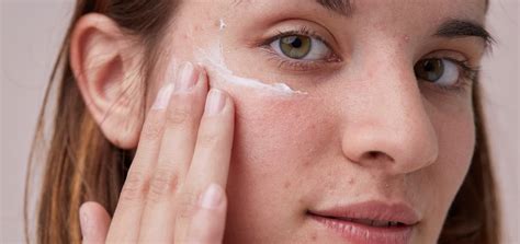How To Get Rid Of Hormonal Acne According To Experts Hum Nutrition Blog