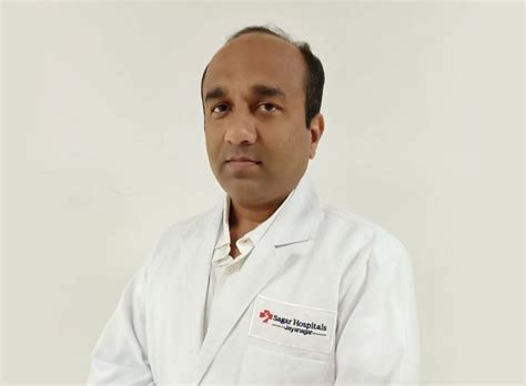Dr Santhosh Kumar