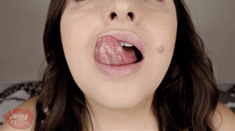Powerful Red Lipstick Kisses 1080 Mp4 Sydneys Fetish Fantasies