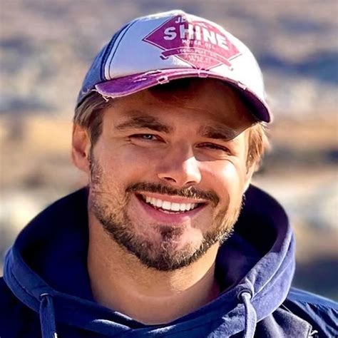 Irus Rohan Irus Rohan • Threads Say More