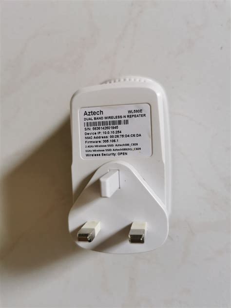 Aztech Wifi Repeater Wifi Range Extender Computers And Tech Parts And Accessories Networking On