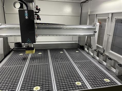 1313a Enclosed Atc Cnc Router £16995 Ex Vat Exel Cnc