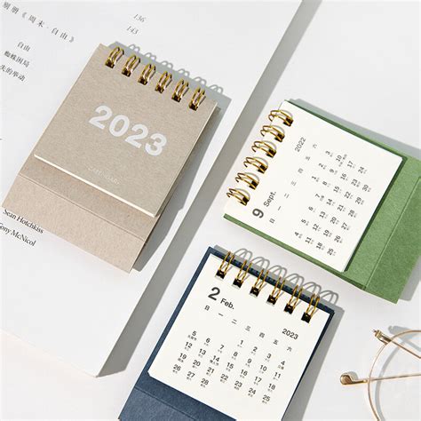 상쾌한 심플 솔리드 컬러 2023 미니 데스크탑 페이퍼 캘린더 듀얼 일일 스케줄러 테이블 플래너 연간 일정 정리 데스크 인쇄제품