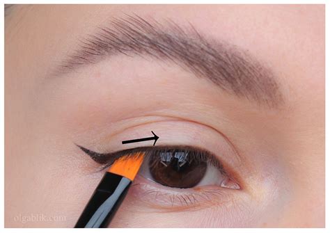 Как нарисовать стрелки для нависшего века