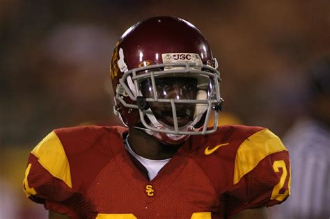 The Shareece Wright Way To Handle A Canceled Flight