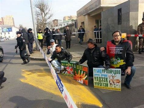 Жагсагчдаас хоёрыг нь баривчилжээ