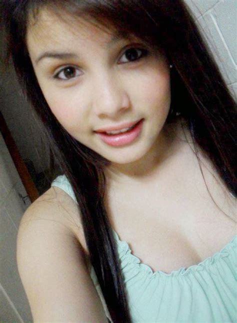 Beautiful Desi Girls Pictures Cute Malaysian College Girl Photo