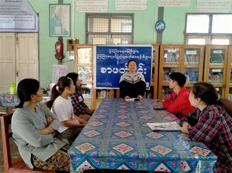 သံတောင်ကြီးမြို့နယ် Community Centreခန်းမတွင် Book Clubyouth Club များ