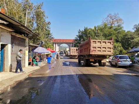 ချင်းရွှေဟော်နယ်စပ်ဂိတ်မှ နေရပ်ပြန်ပြည်သူ ၄၃ ဦးထပ်မံဝင်ရောက် Information And Public Relations